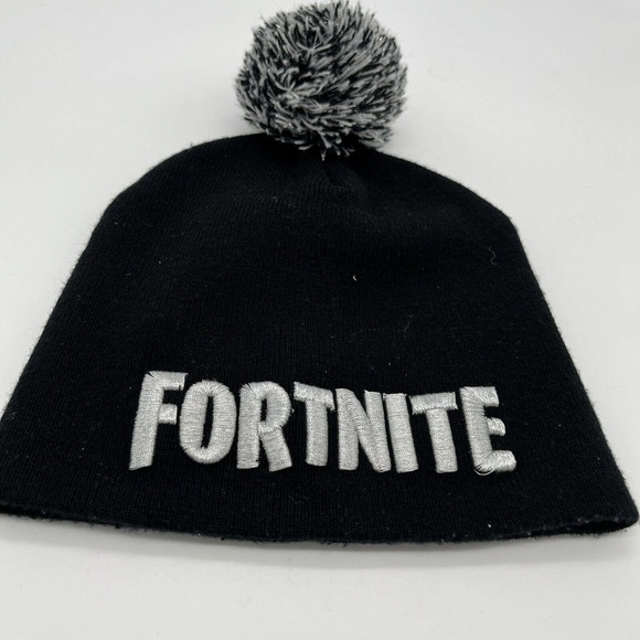 Fortnite | Accessories | Fortnight Knit Winter Black Hat Pom On Top ...